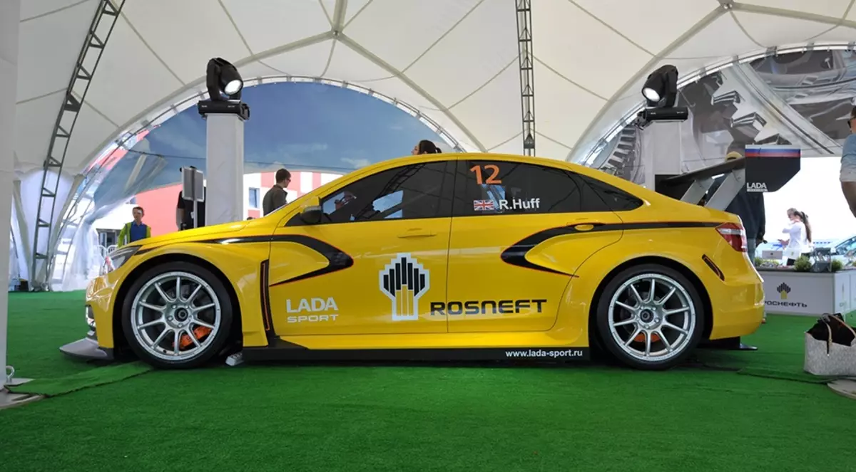 Kaip Racing Lada Vesta yra įrengta WTCC 544_9