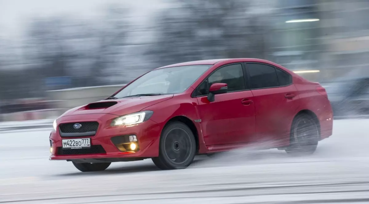 Drive de testare Subaru WRX: lovitură estetică 5496_30