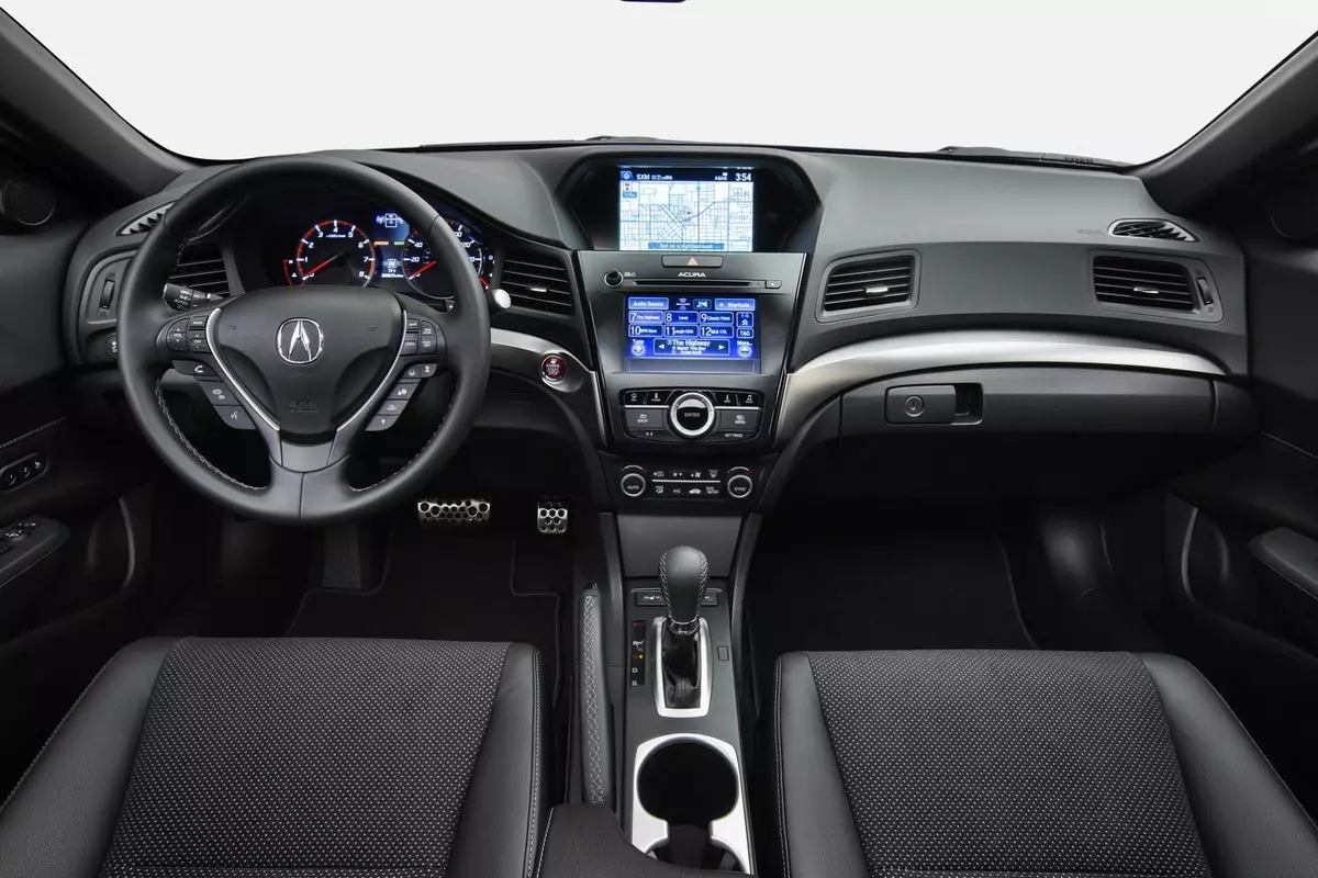 Acura Facelifting Sedan Ilx nîşan da 5734_6