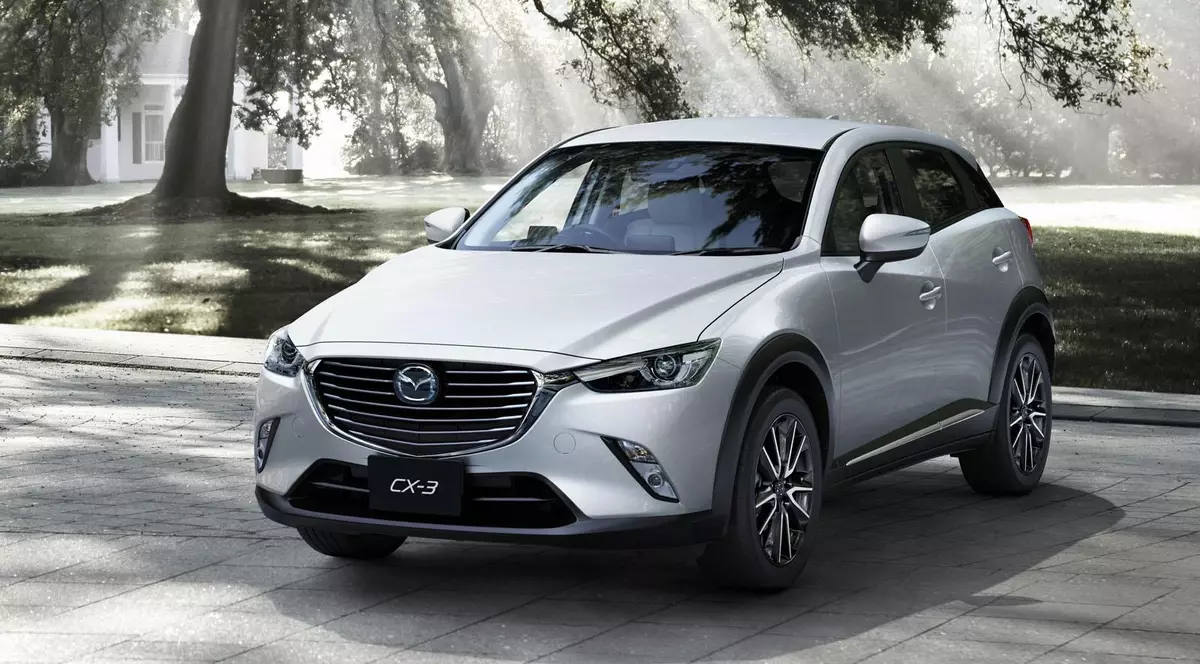 Mazda na-ewebata mmefu ego mmefu ego ọhụrụ CX-3 5786_1