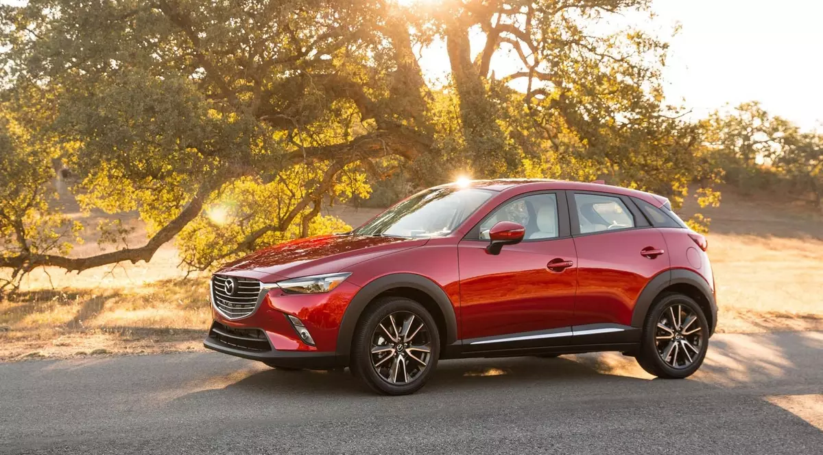 Mazda na-ewebata mmefu ego mmefu ego ọhụrụ CX-3 5786_5