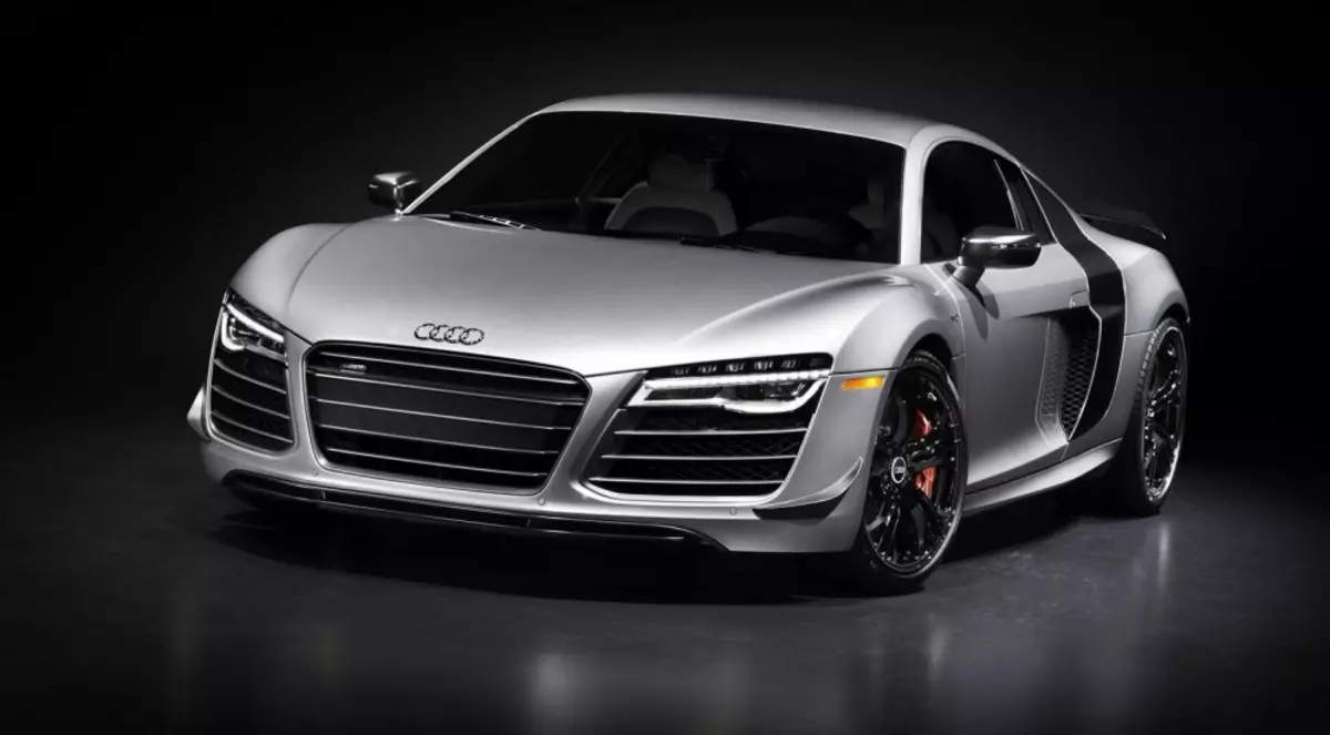 로스 앤젤레스에서는 Audi R8 쿠페의 가장 강력한 버전을 발표했습니다. 5816_2