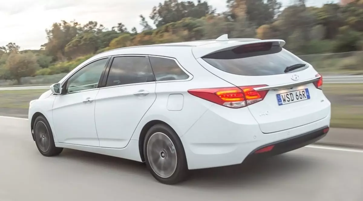 Hyundai i40- ը փրկեց թեթեւ վերամշակում եւ ստացավ նոր «ավտոմատ» 582_5