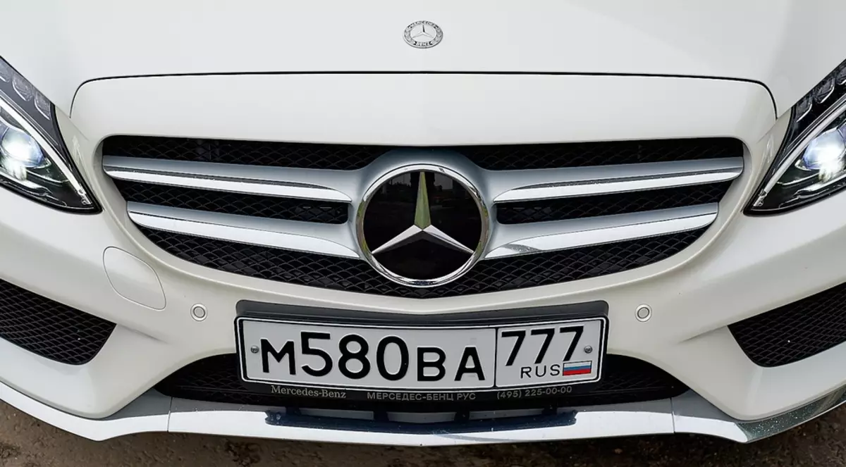 តេស្តសាកល្បង Mercedes C180: ស្ងប់ស្ងាត់មានតែស្ងប់ស្ងាត់ប៉ុណ្ណោះ ... 5953_5