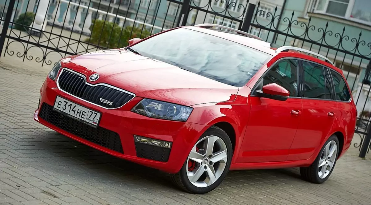 Test Sürüşü Evrensel Skoda Octavia RS Combi: Yardımcı Programı - Bir cümle değil 6100_2