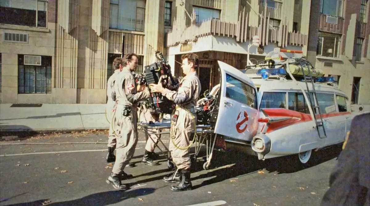 20_suiting-up-Ghostbusters-33868706-1920-10.jpg