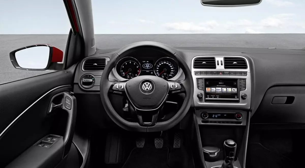 Сүлжээ нь шинэ Volkswagen Polo-ийн анхны зургууд гарч ирэв 6191_5