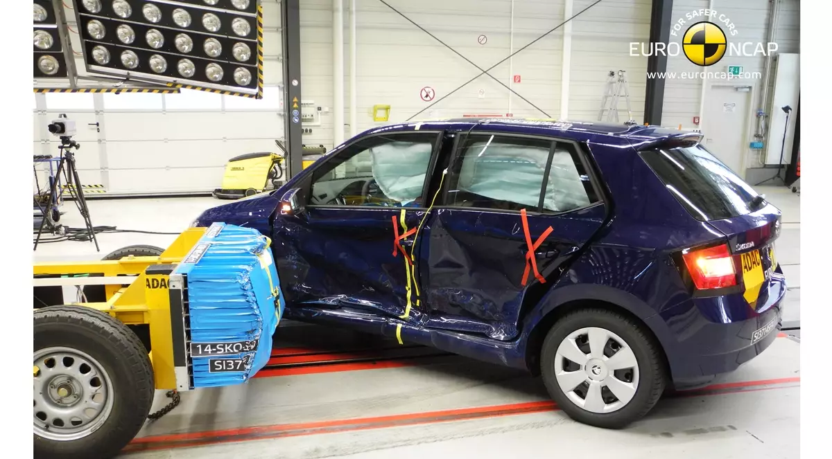 New Skoda Fabia and Nissan Pulsar have become excellent on the results of EURO NCAP crash tests 6244_4