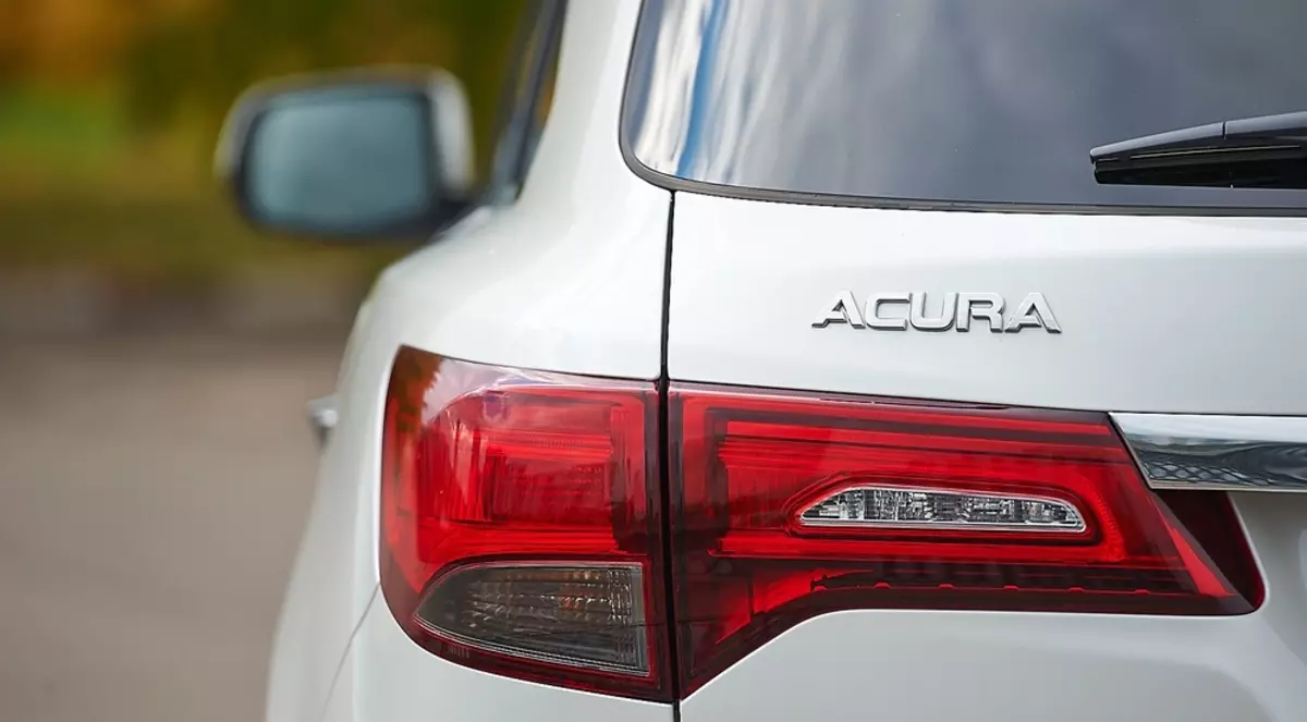 Test Drive Acura MDX: ရူပဗေဒနိယာမများဆန့်ကျင်ရှစ်ခေါင်းနှစ်လုံးစက်ရုပ် 6300_10