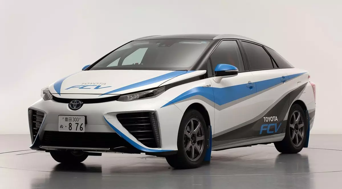 Toyota je pripravil avtomobilski avtomobil FCV za rally dirke 6350_3