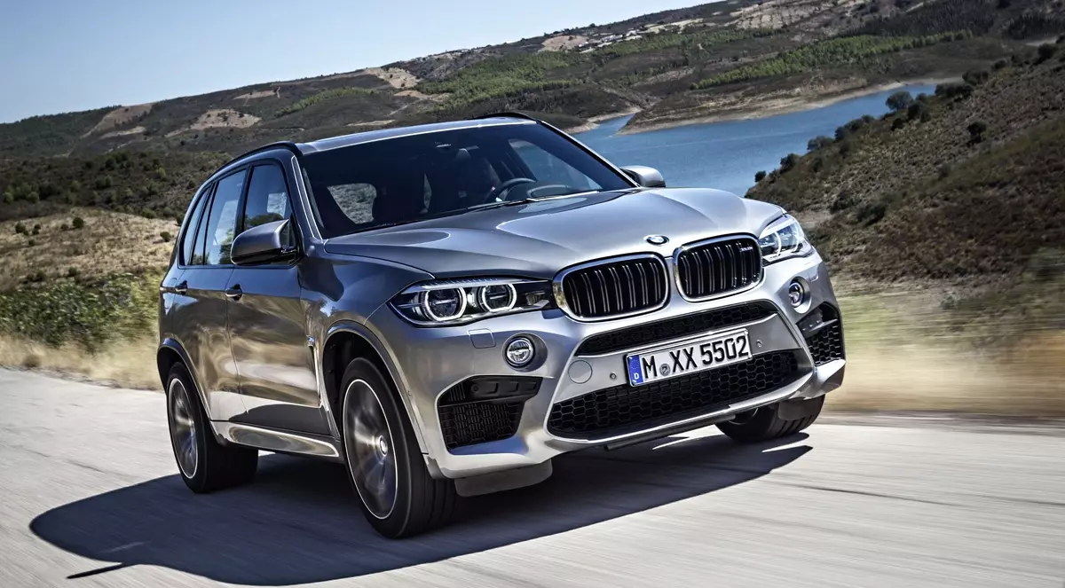 BMW pokazał nowe potężne crossovers X5 M i X6 M 6394_11