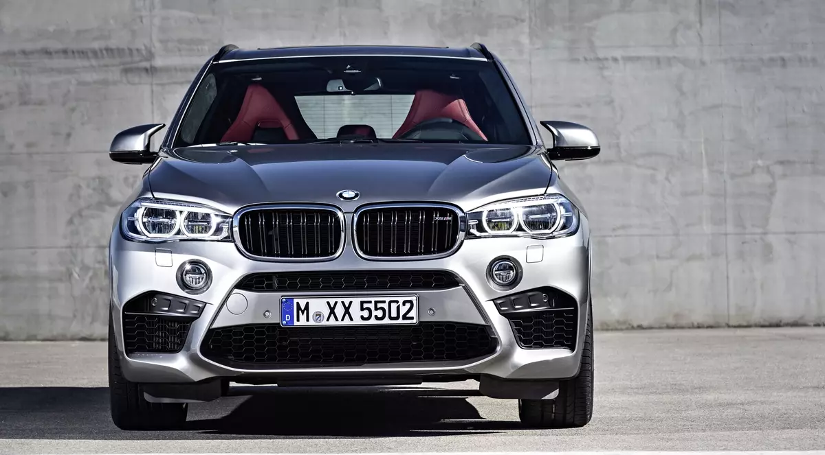 BMW pokazał nowe potężne crossovers X5 M i X6 M 6394_4