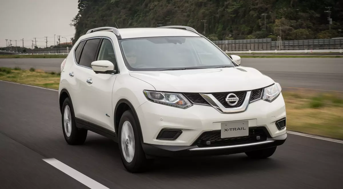 Hybrid Nissan X-Trail krut aner Batterien 652_1