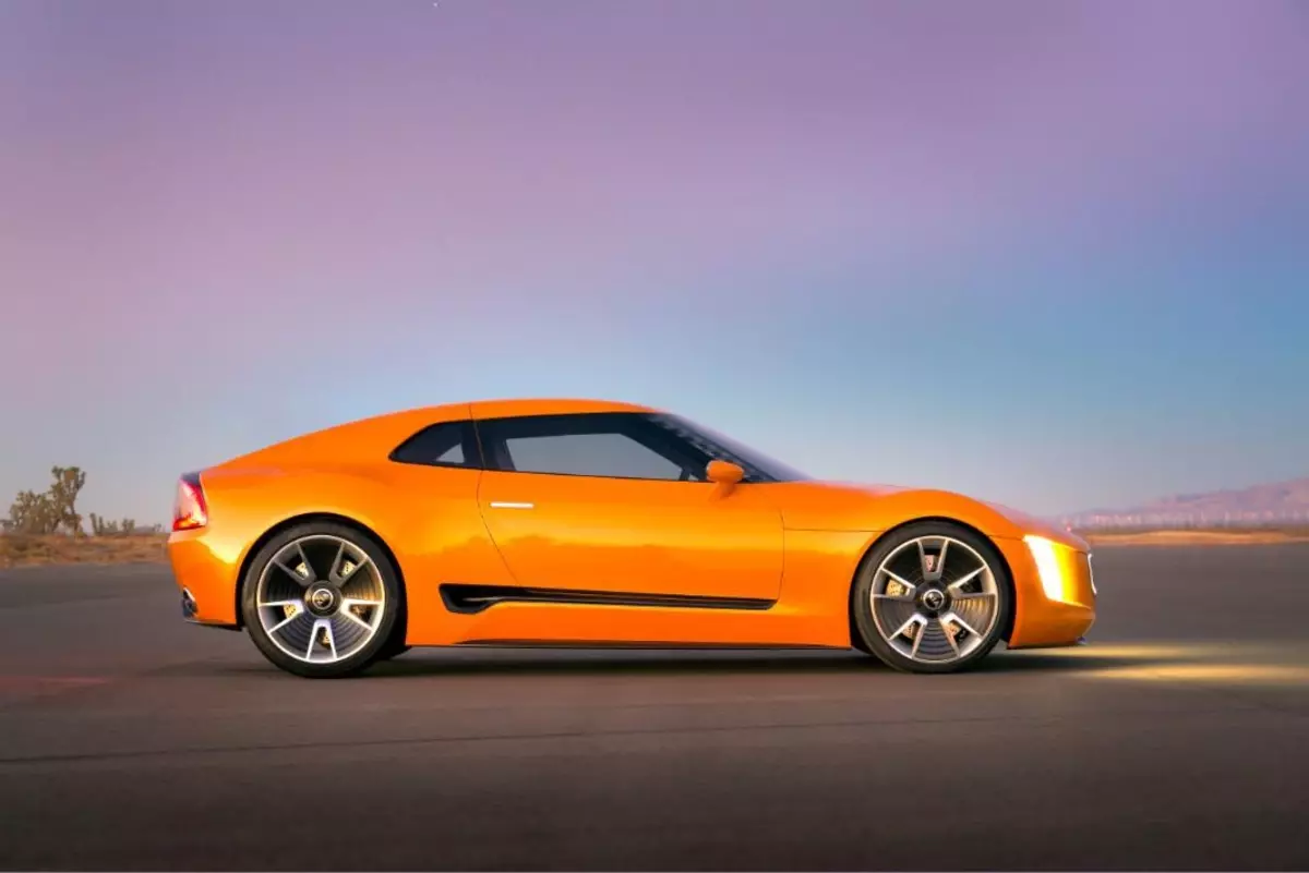 Намоиш KIA kia gt ва gt4 Stinger ба истеҳсоли оммавӣ меравад 6576_5