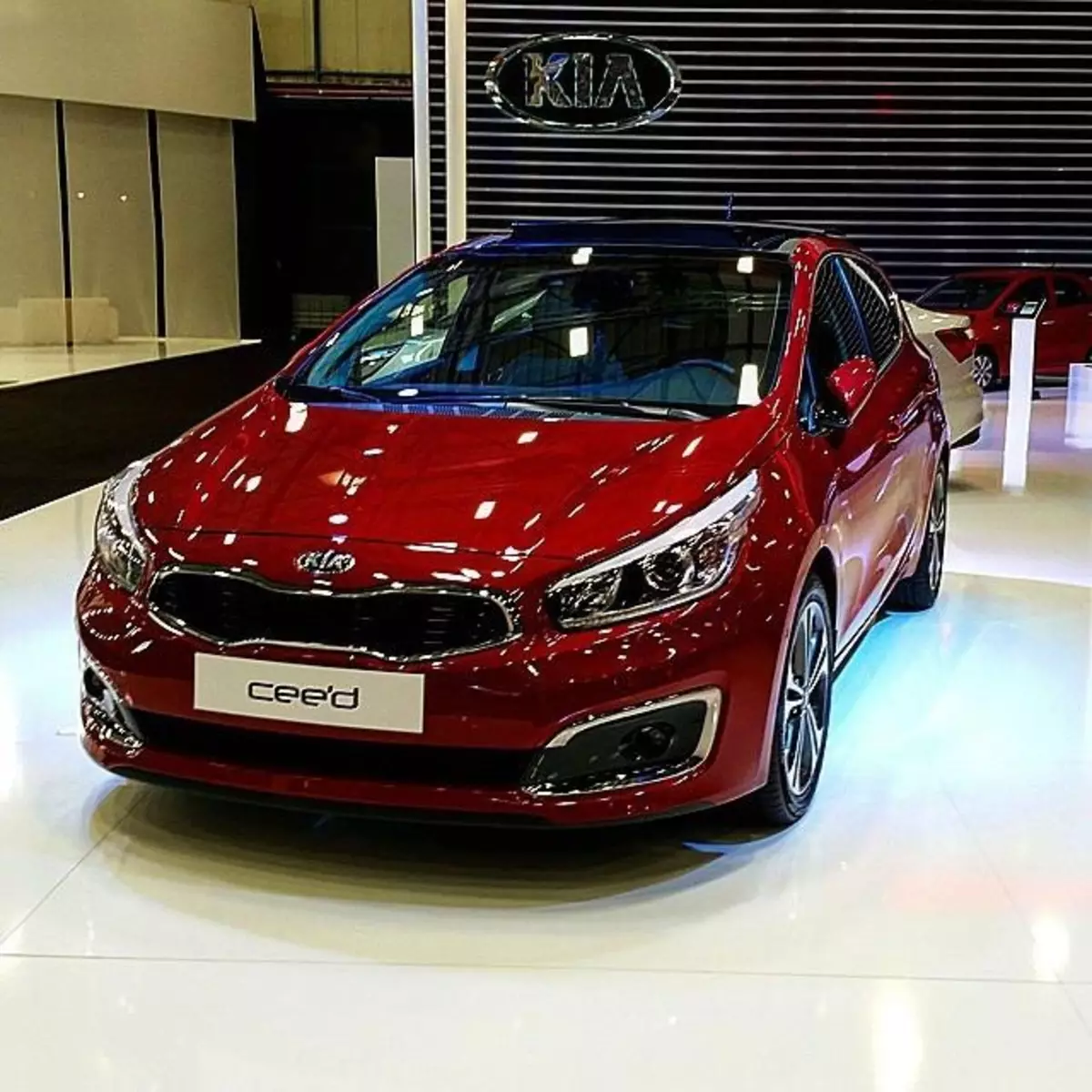 KIA CEE'D Ntushaka Guhindura