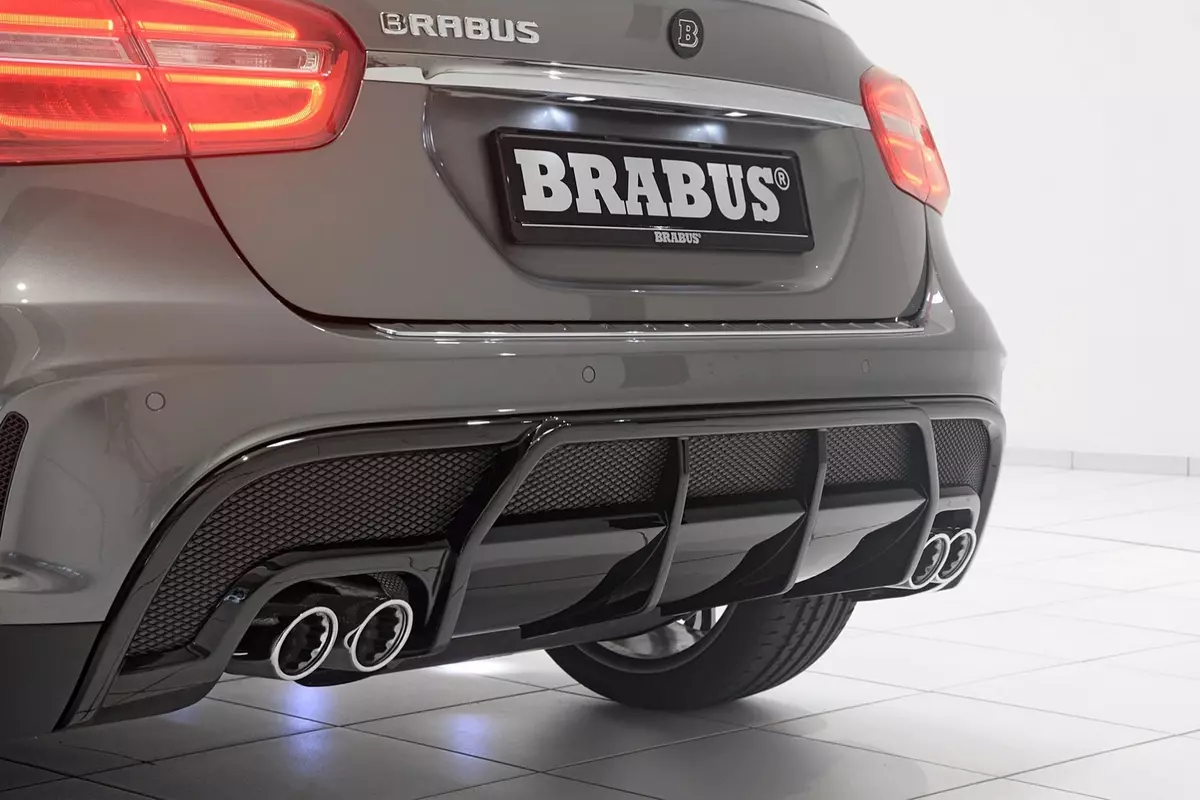 Crossover pressupostari Mercedes-Benz va passar el portat a Brabus 6720_7