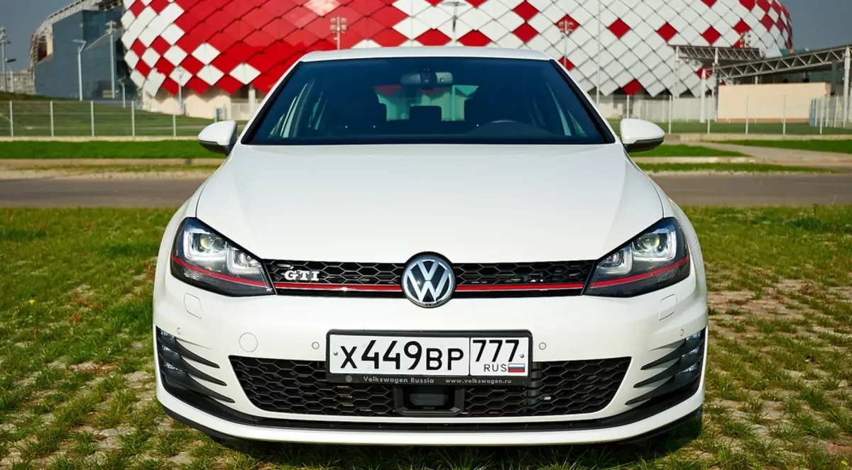 מבחן כונן VW גולף GTI: משפטי ובעוד לגיטימי 6785_33