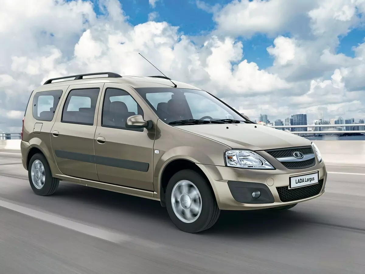 AVTOVAZ විසින් මාතෘකා ලාගා වල මිල වාහන නැවැත්වීමේ සංවේදක සමඟ කතා කළහ