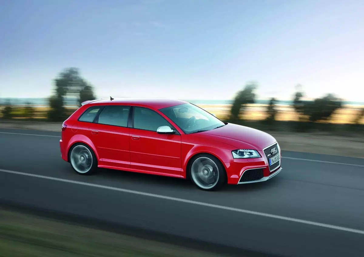 New Audi Rs3 ຈະຖືກສະແດງຢູ່ເຈນີວາ 7123_4