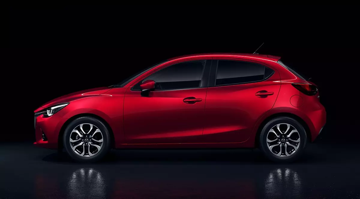 일본인은 Mazda2의 유럽 버전의 모터에 대한 세부 사항을 말했습니다. 7427_6