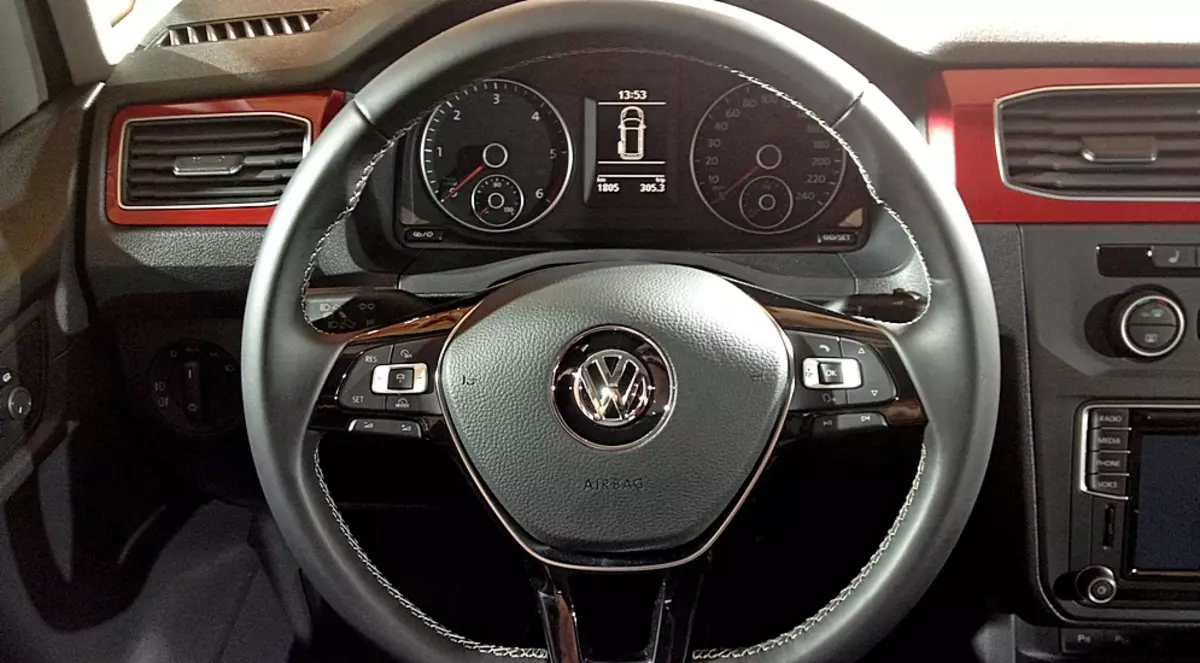 An Chéad Tástáil Drive Volkswagen Cadddy IV: Bouquet of Surprises 743_11