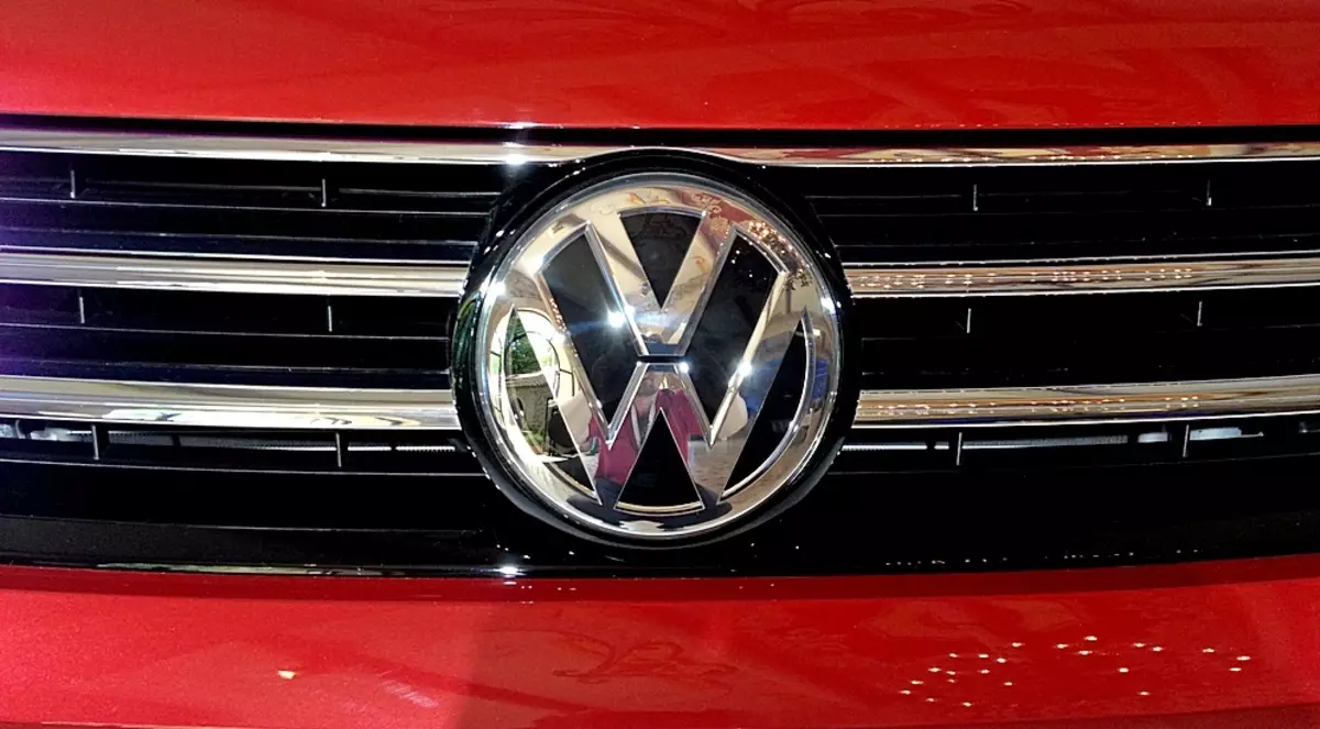 Drive i parë i testit Volkswagen Caddy IV: buqetë me surpriza 743_15