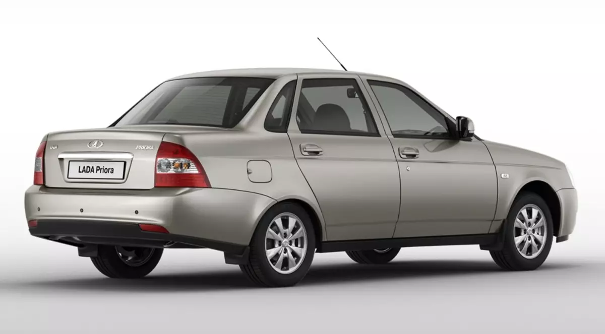 Avtovaz 2015 मध्ये Lada Prema च्या आधुनिकीकरण सुरू ठेवण्याचे वचन दिले 754_2