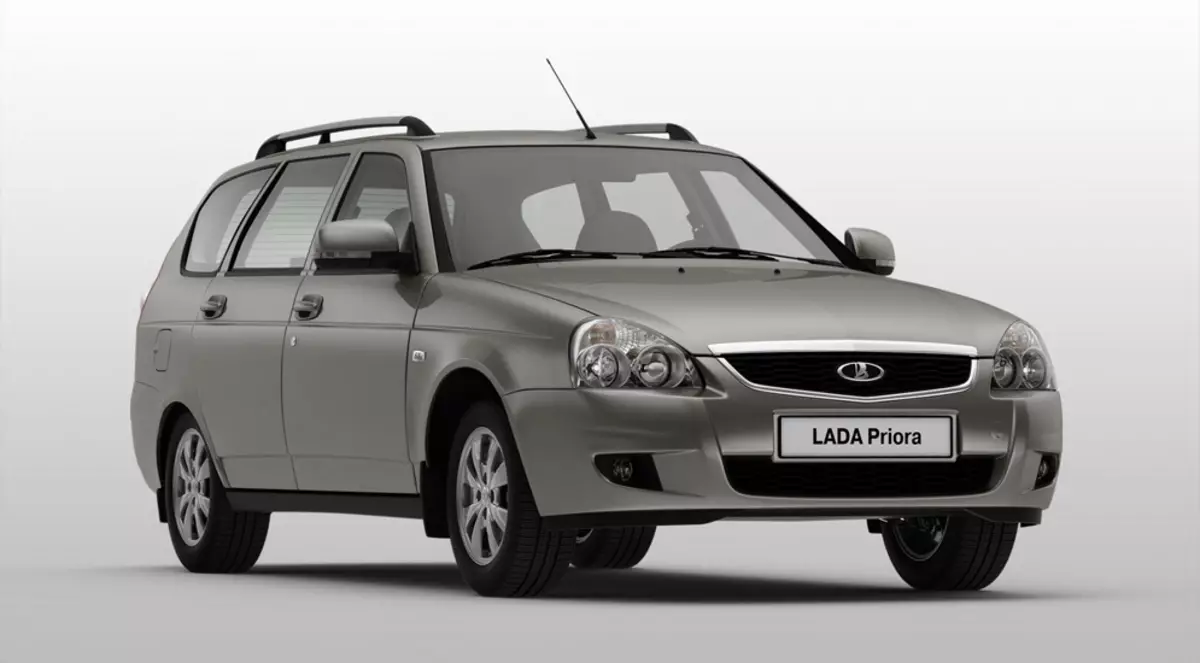 Avtovaz lovet å fortsette moderniseringen av Lada Priora i 2015 754_5