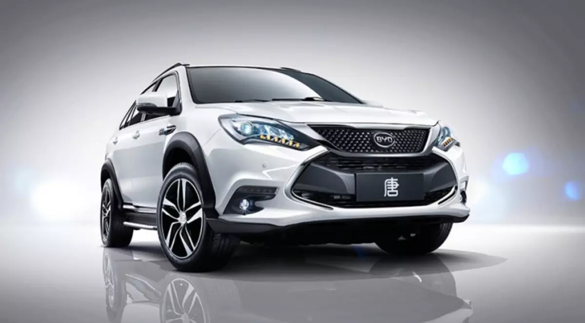 Extreme Crossover Byd Tang a evaluat 48.000 de dolari