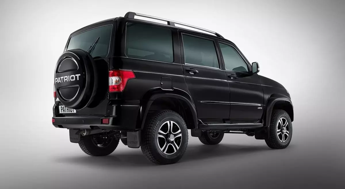 UAZ malitere mwepụta nke patriot suv Suv 7703_2