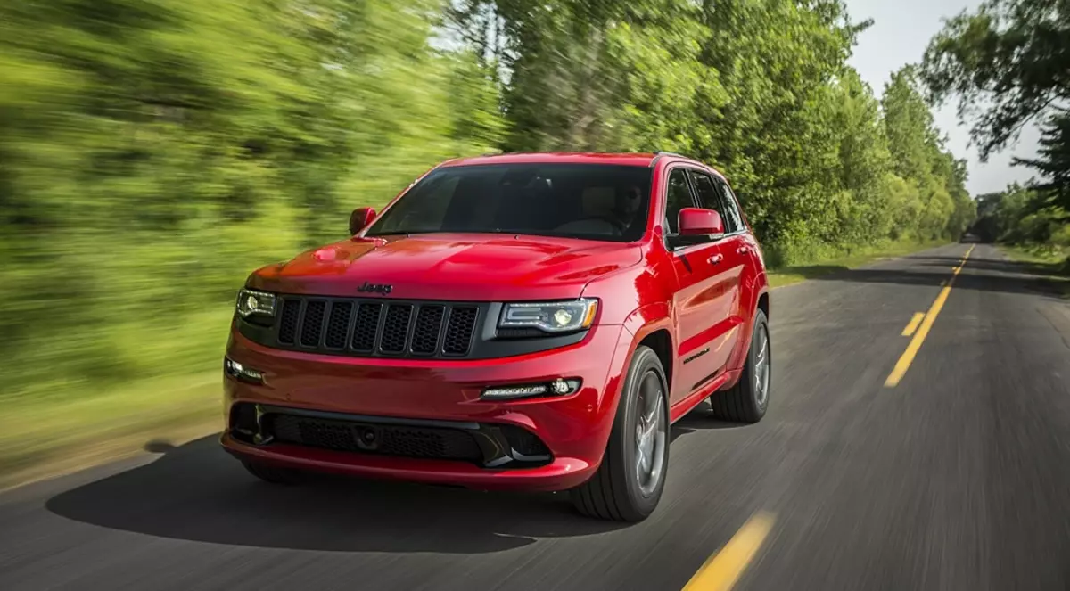 Jeep Grand Cheretere Trackhawk: onkodka onkod ee SUVs MUST-ga culus ayaa soo muuqan doona 2017