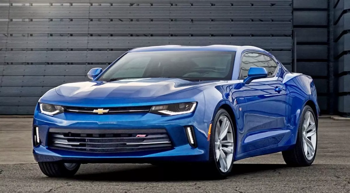 Novi Chevrolet Camaro: četverocilindrični ponija ili šest-litarsko čudovište? 780_3