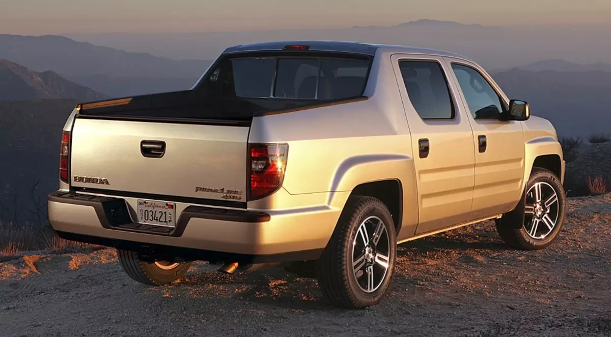 Honda ay papunta sa ikalawang round na may pickup ridgeline. 789_4