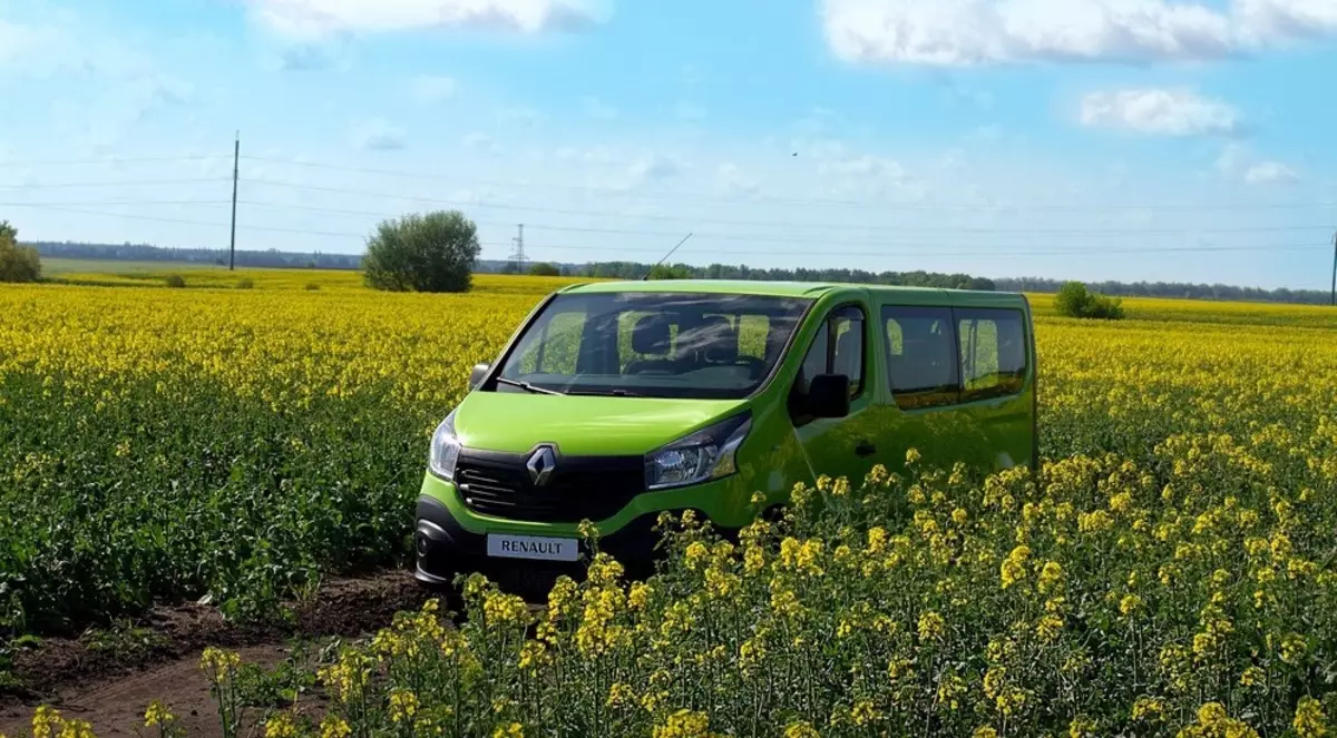 Яңа Renault Trafic 3нең сынау дискы: Ул Гоша, ул Гош, ул Чохора 805_16