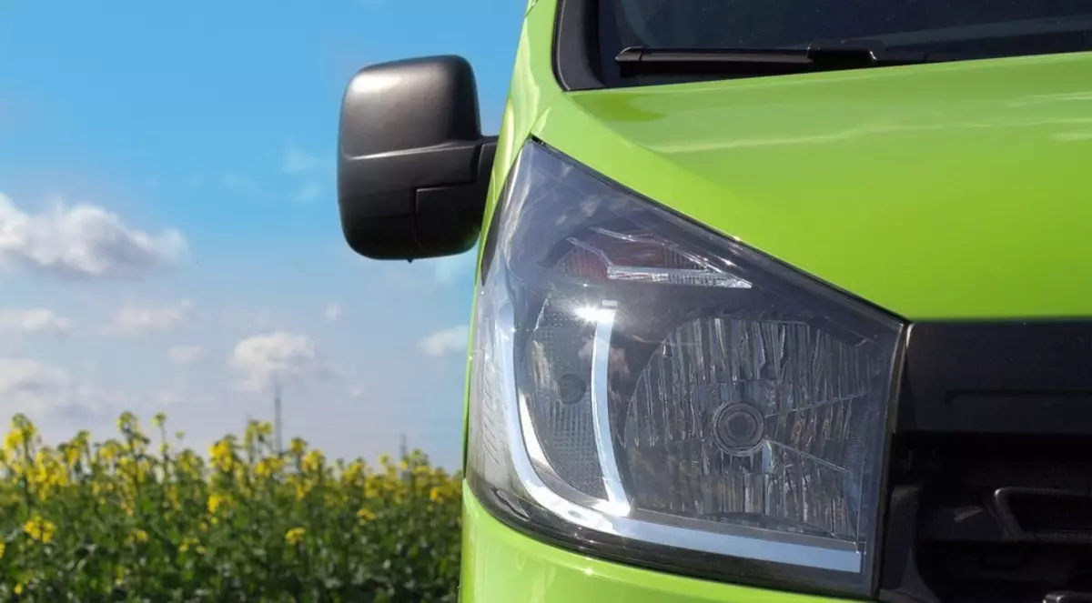 Яңа Renault Trafic 3нең сынау дискы: Ул Гоша, ул Гош, ул Чохора 805_17