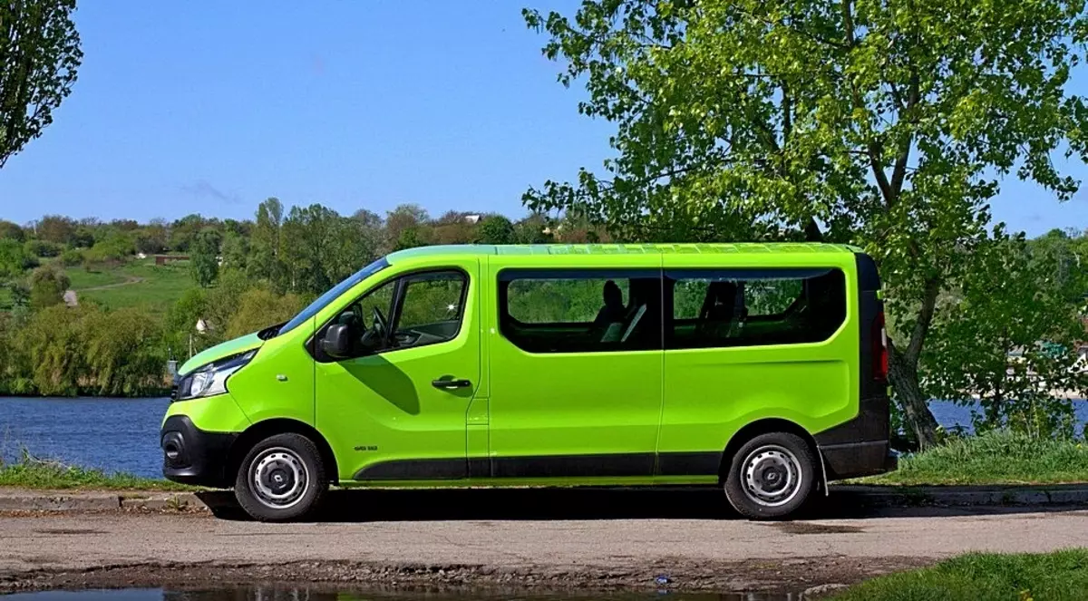 Test drive of the new Renault Trafic 3: He is Gosha, he is Gogh, he is Zhora 805_3