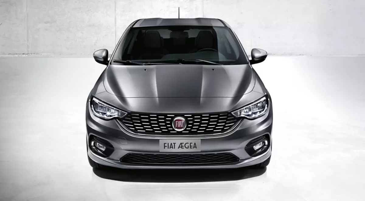 FIAT menunjukkan sedan AEGAT yang baru di Istanbul 828_2