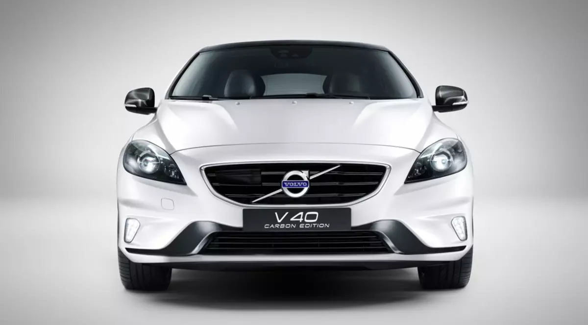 Volvo «сорғыш» V40 «сорылған» қозғалтқыштармен шығарылады 829_2