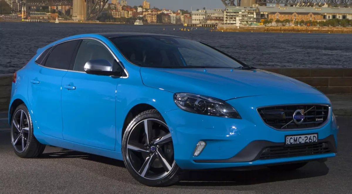 Volvo «сорғыш» V40 «сорылған» қозғалтқыштармен шығарылады 829_7