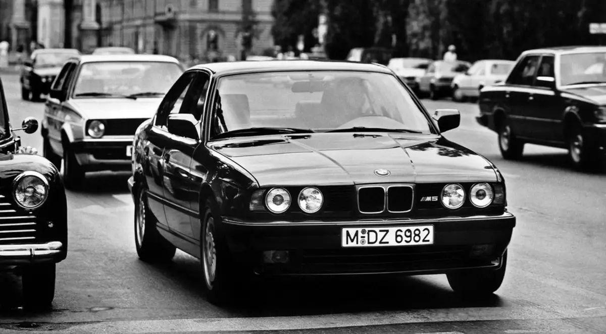 BMW_m5_97.jpg.