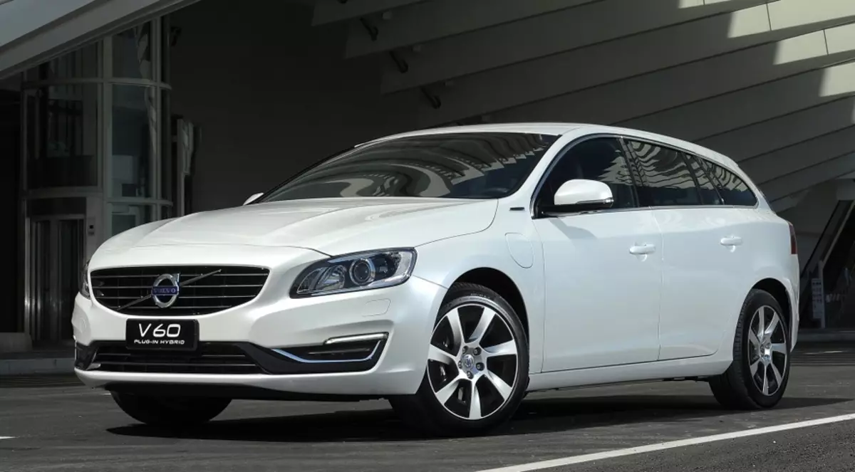 Volvo-da v60 plug-sitkisine v60 plug-i bilen üpjün etmegi bes etdi