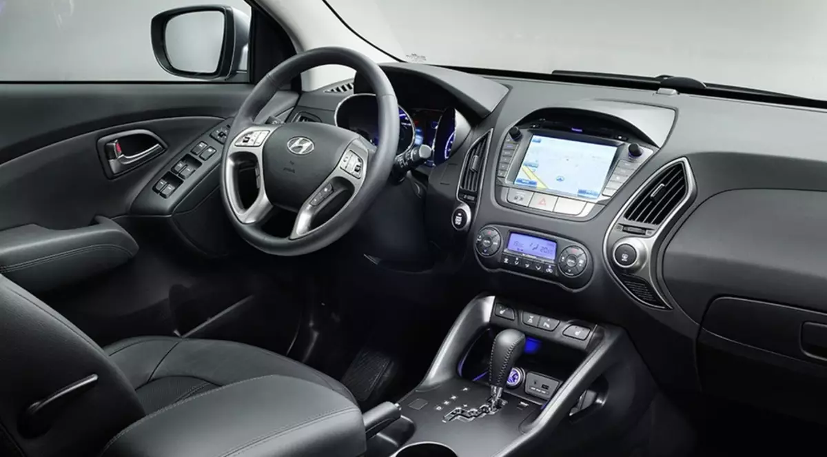 Hyundai paziņoja par īpašām cenām Crossover IX35 līdz 2015. gada 31. jūlijam 872_5