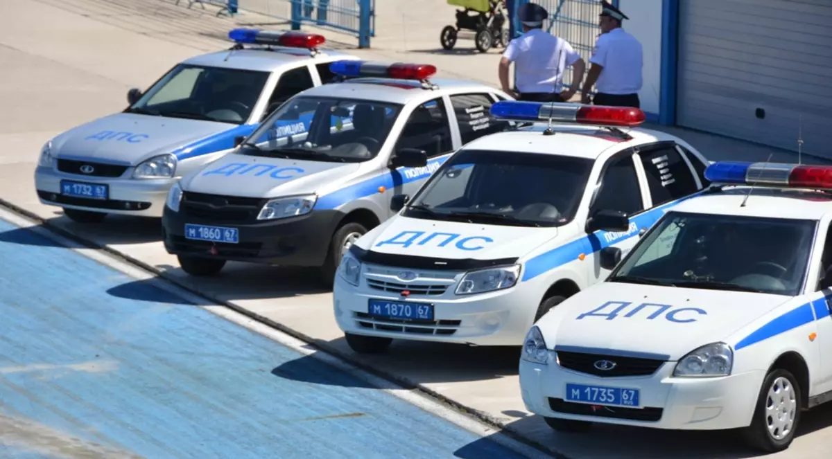 Liikluspolitsei inspektorid võitis Lada 4x4 Smolensk ring 87_3