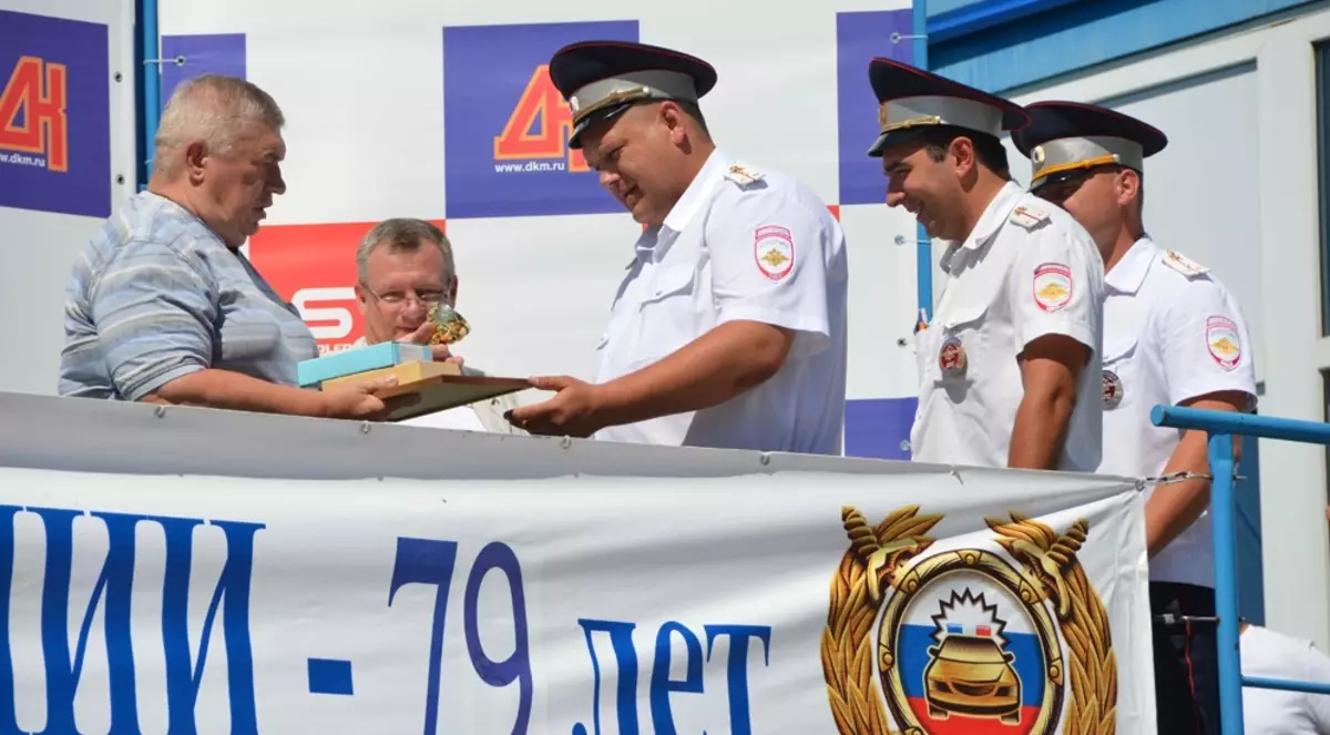 Liikluspolitsei inspektorid võitis Lada 4x4 Smolensk ring 87_6