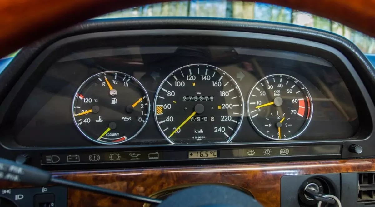 Experience of Mercedes-Benz 420Sec C126: does not break since 1986 921_9