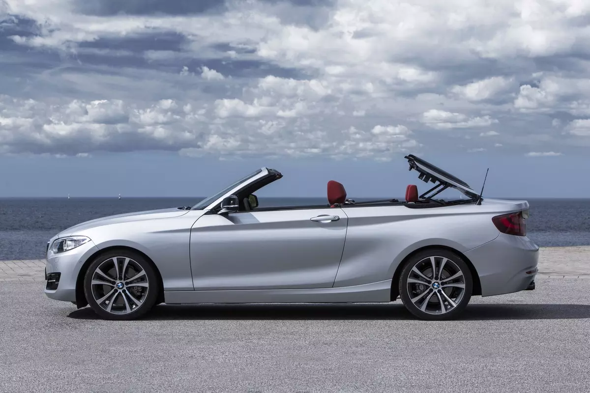 Los bávaros mostraron y contaron sobre el nuevo cabriorador BMW 2nd Series 9287_3