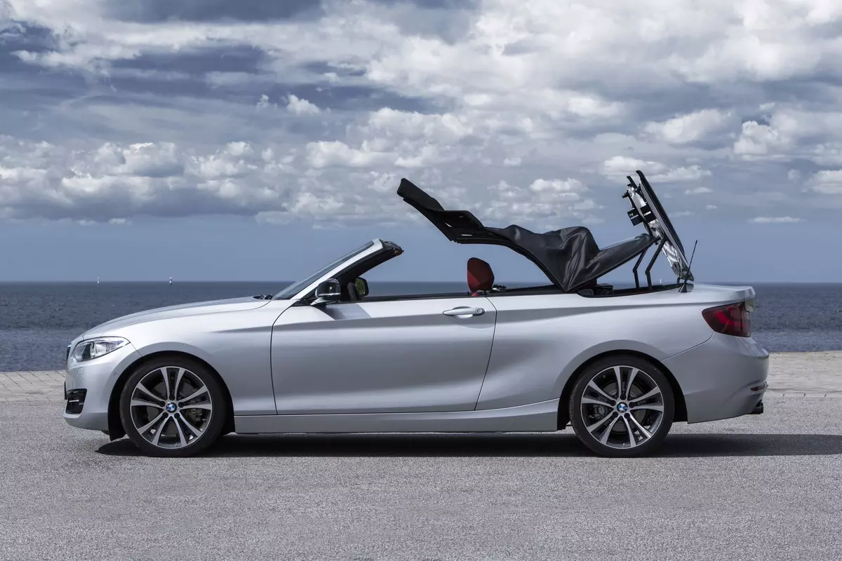 Los bávaros mostraron y contaron sobre el nuevo cabriorador BMW 2nd Series 9287_5