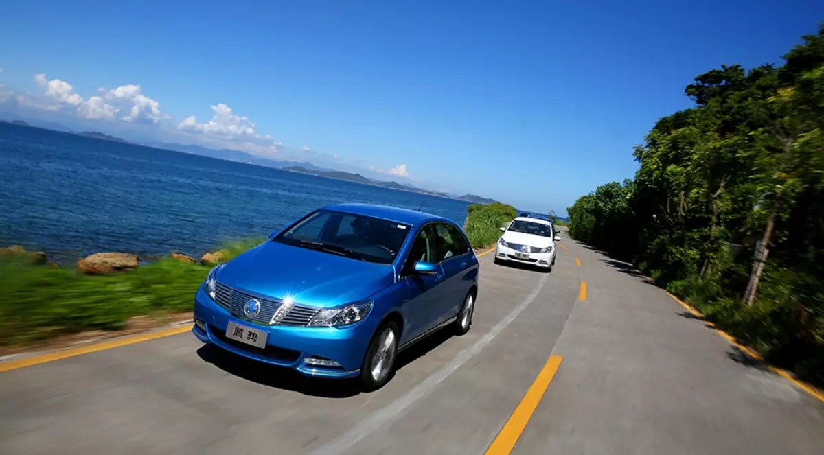 La voiture électrique de daimler et de byd est entrée dans une série 9332_12