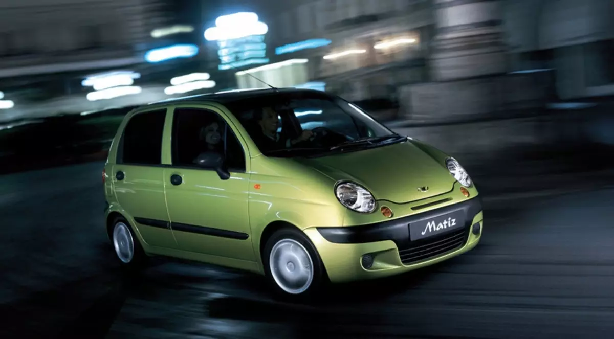 Daewoo_matiz_1st_hatchback5d-2615.jpg.