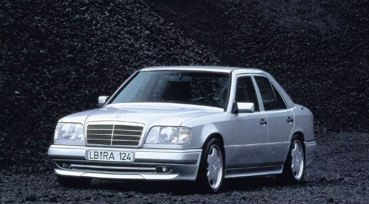 Mercedes-Benz_e_36_amg_1.jpg.